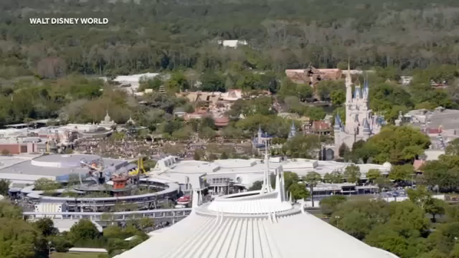 Disney World worker calls 911 to help Pennsylvania woman in domestic ...