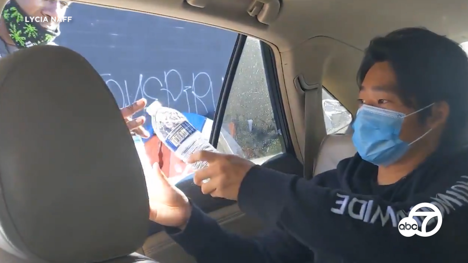 This nonprofit drives by help to people experiencing homelessness ...