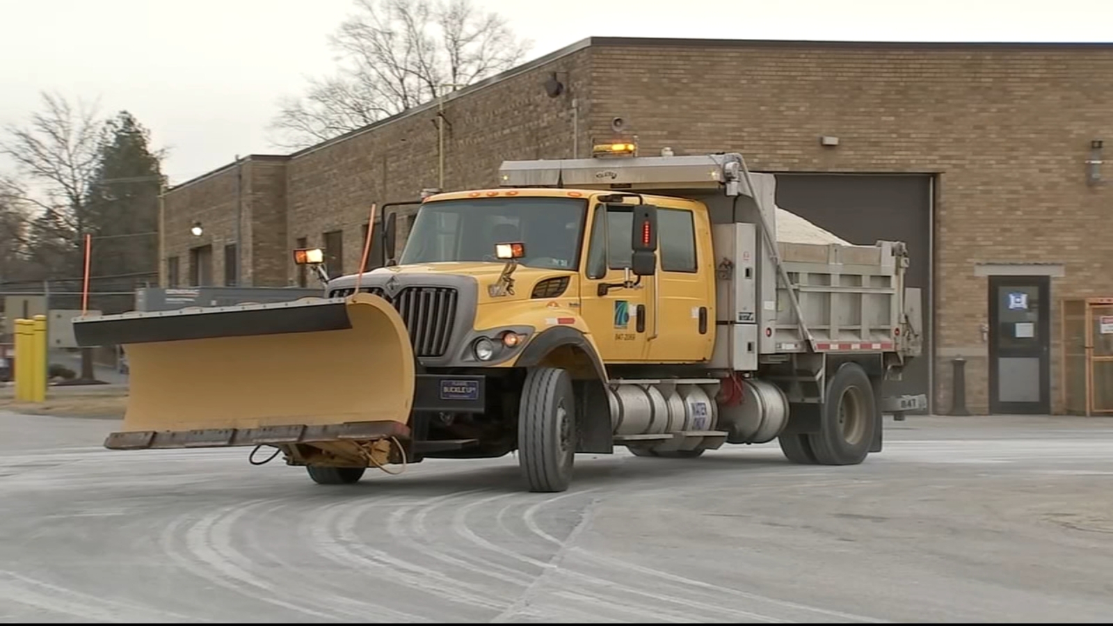 PennDOT getting ready to clear the roads ahead of snowstorm - 6abc ...