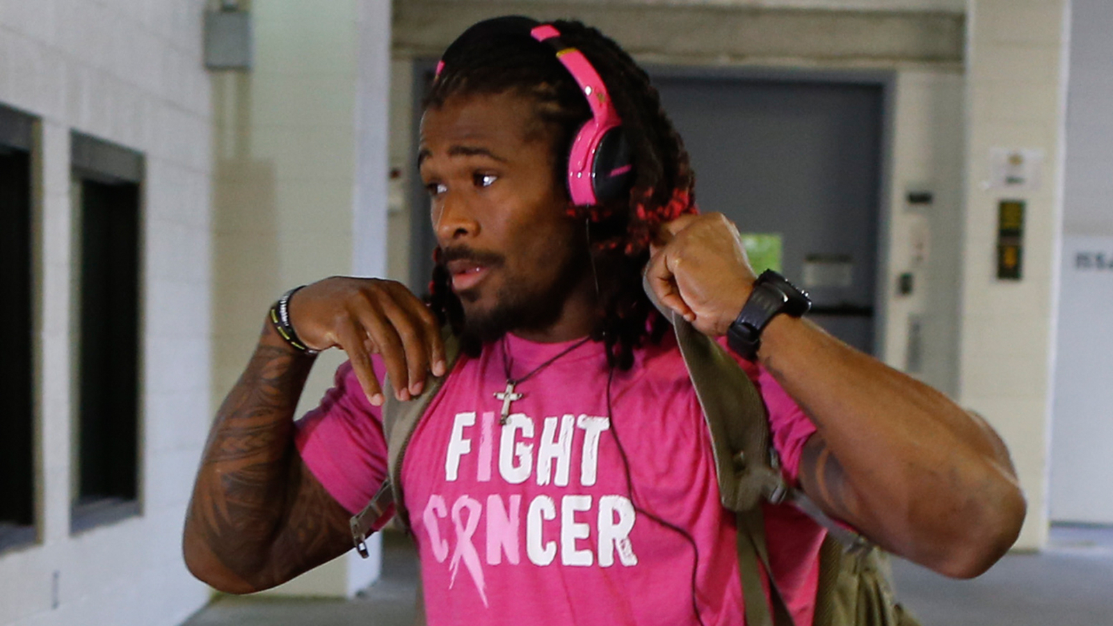 NFL tells DeAngelo Williams he can't wear pink to honor his mother ...
