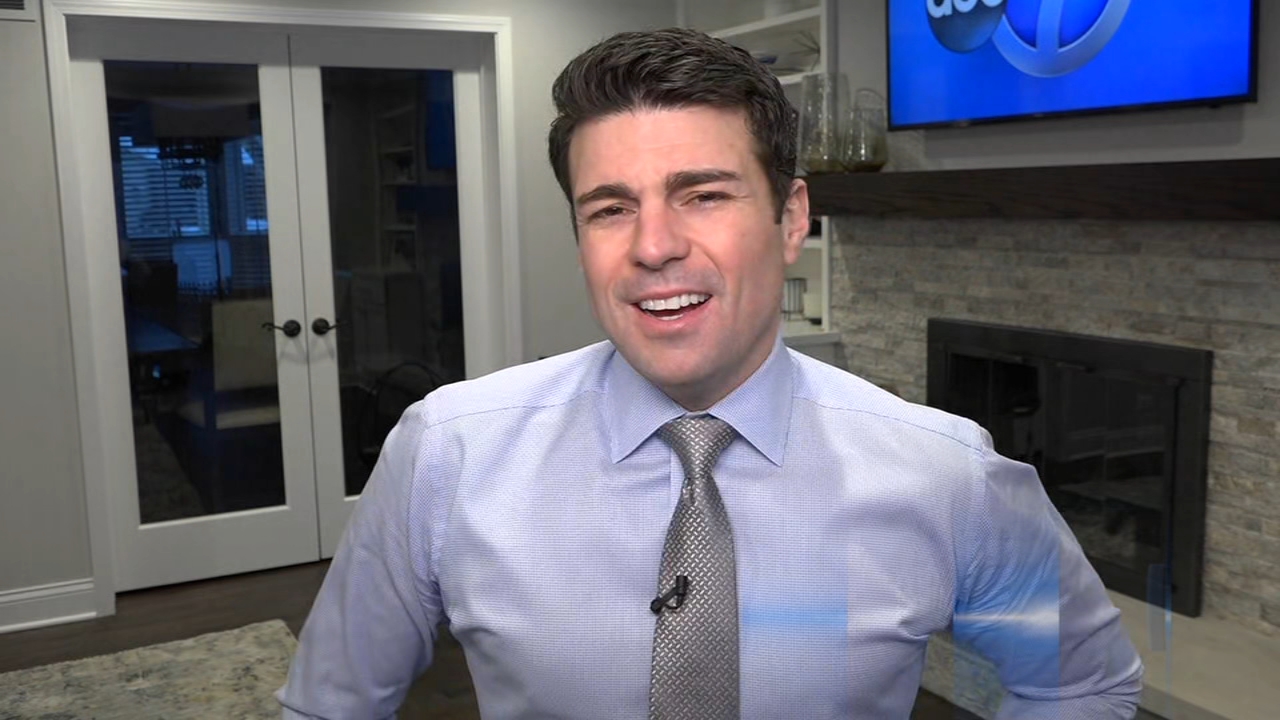 Chicago weather unseasonably warm Monday - ABC7 Chicago