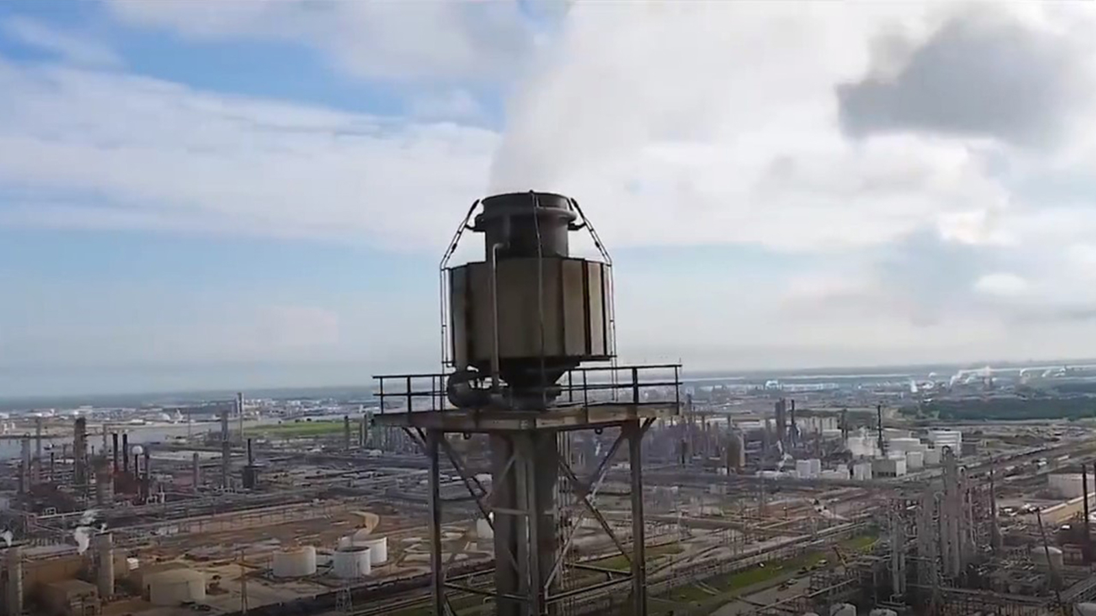 Shell and ExxonMobil shut down southeast Texas plants during freezing ...