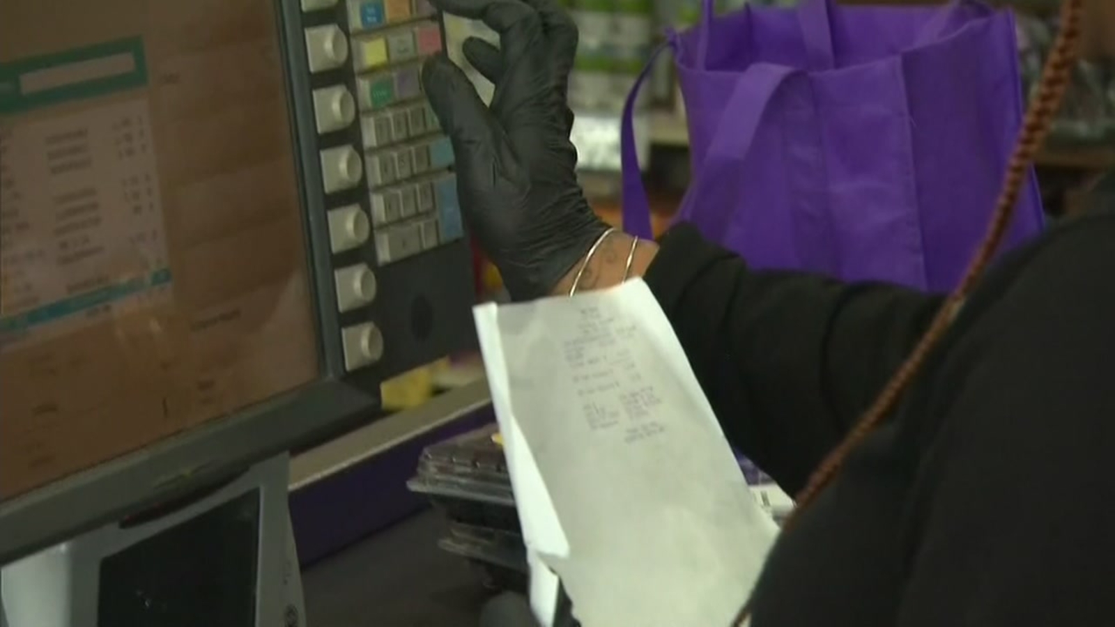 City of San Mateo passes $5 per hour hazard pay for grocery store ...