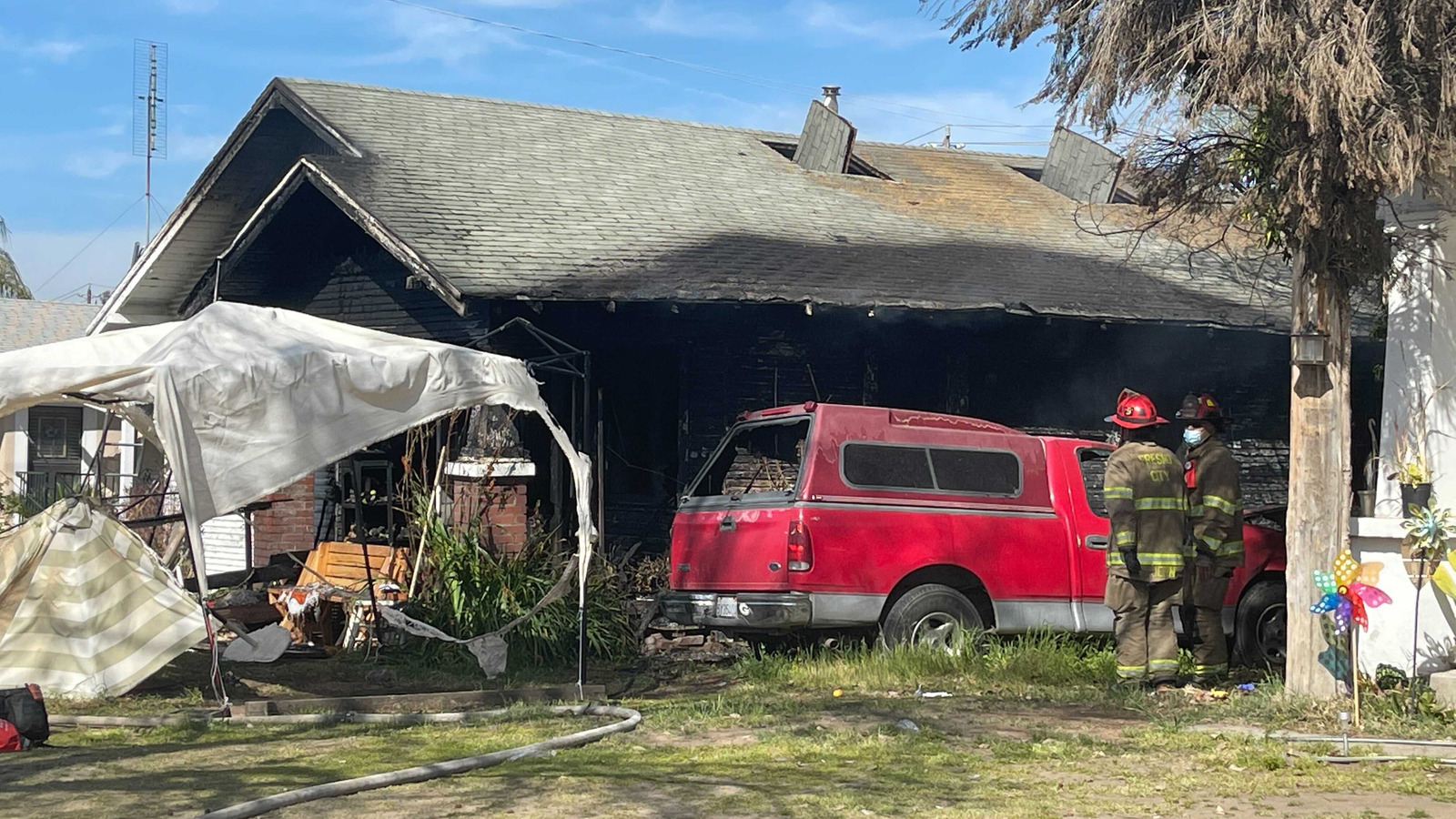 Family displaced, pets killed after house fire in central Fresno - ABC30 Fresno