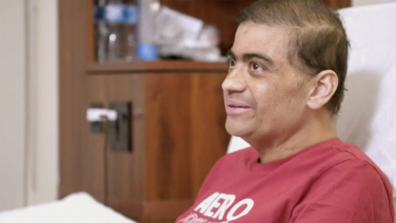 'I want to say thank you': Man devastated by COVID receives rare double ...