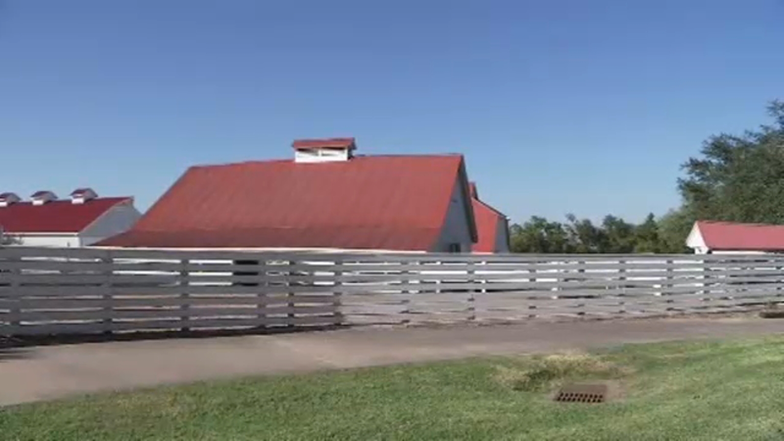 Lamar Consolidated ISD holding prom at former plantation George Ranch ...