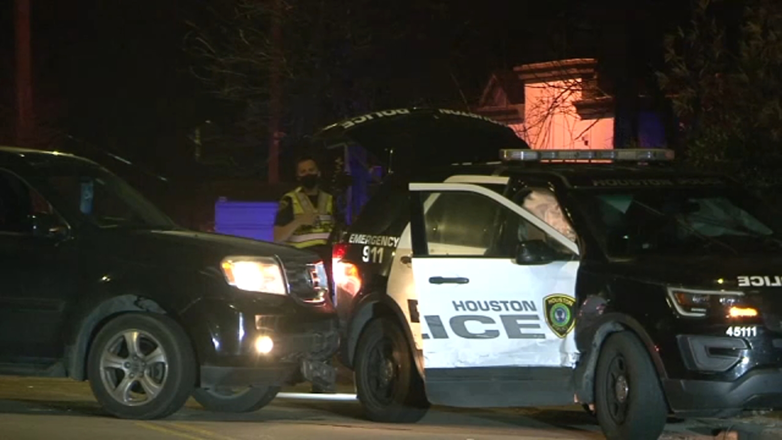 Houston police officer injured in Acres Homes crash - ABC13 Houston