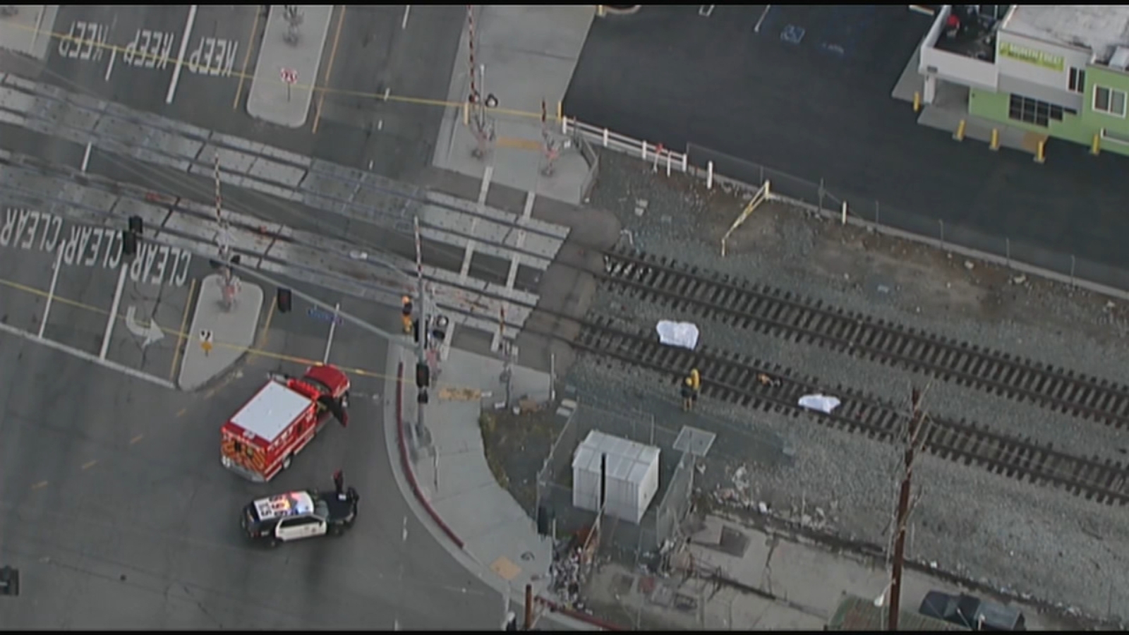 Pedestrian fatally struck by Metrolink train in San Fernando Valley ...