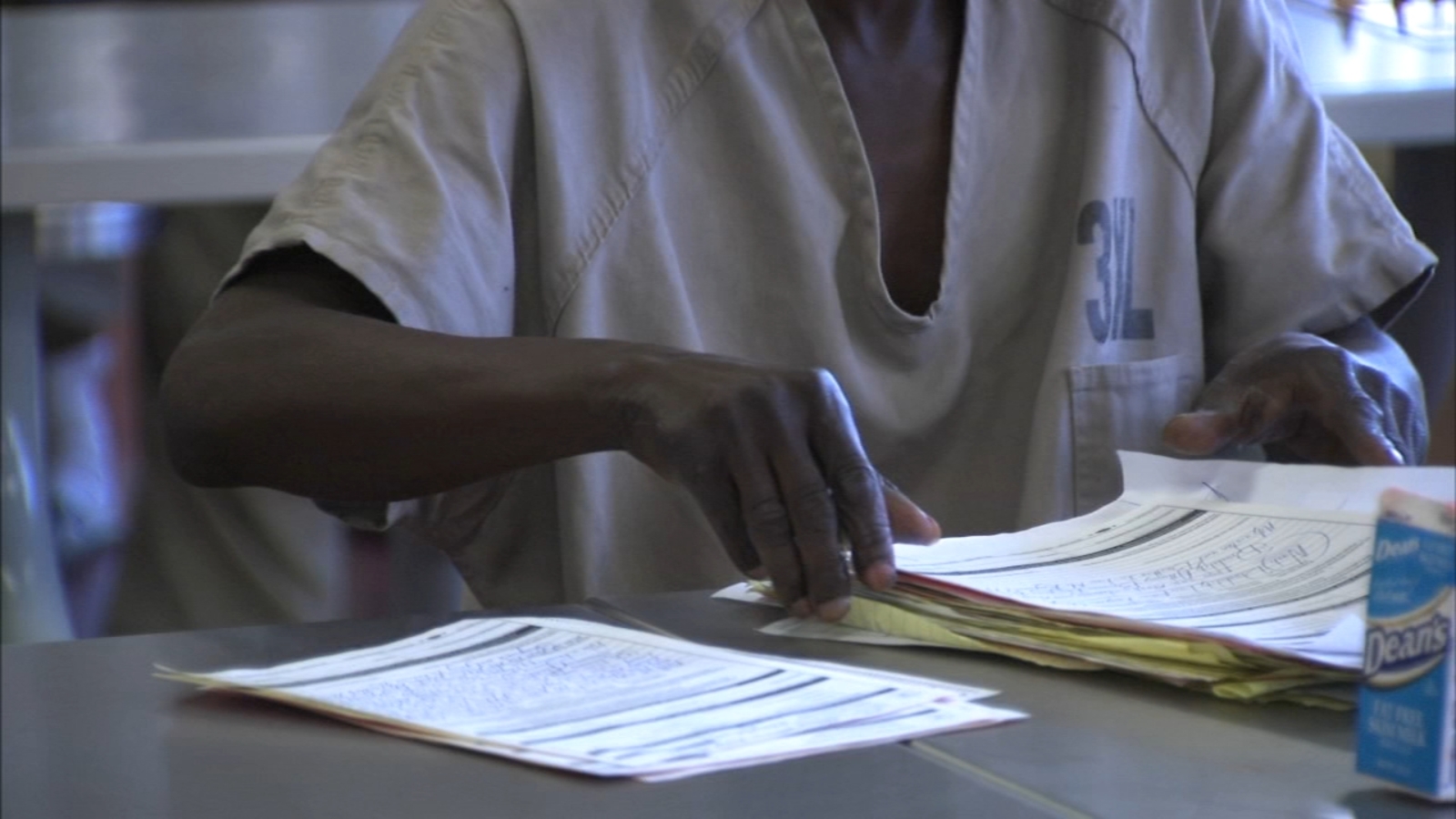 COVID cases among Cook County Jail inmates leads to Live Free group ...