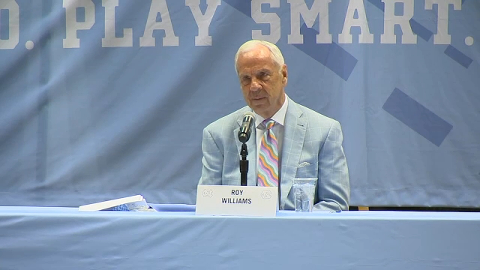 Roy Williams retires: News and Observer honors Roy Williams' legacy as ...