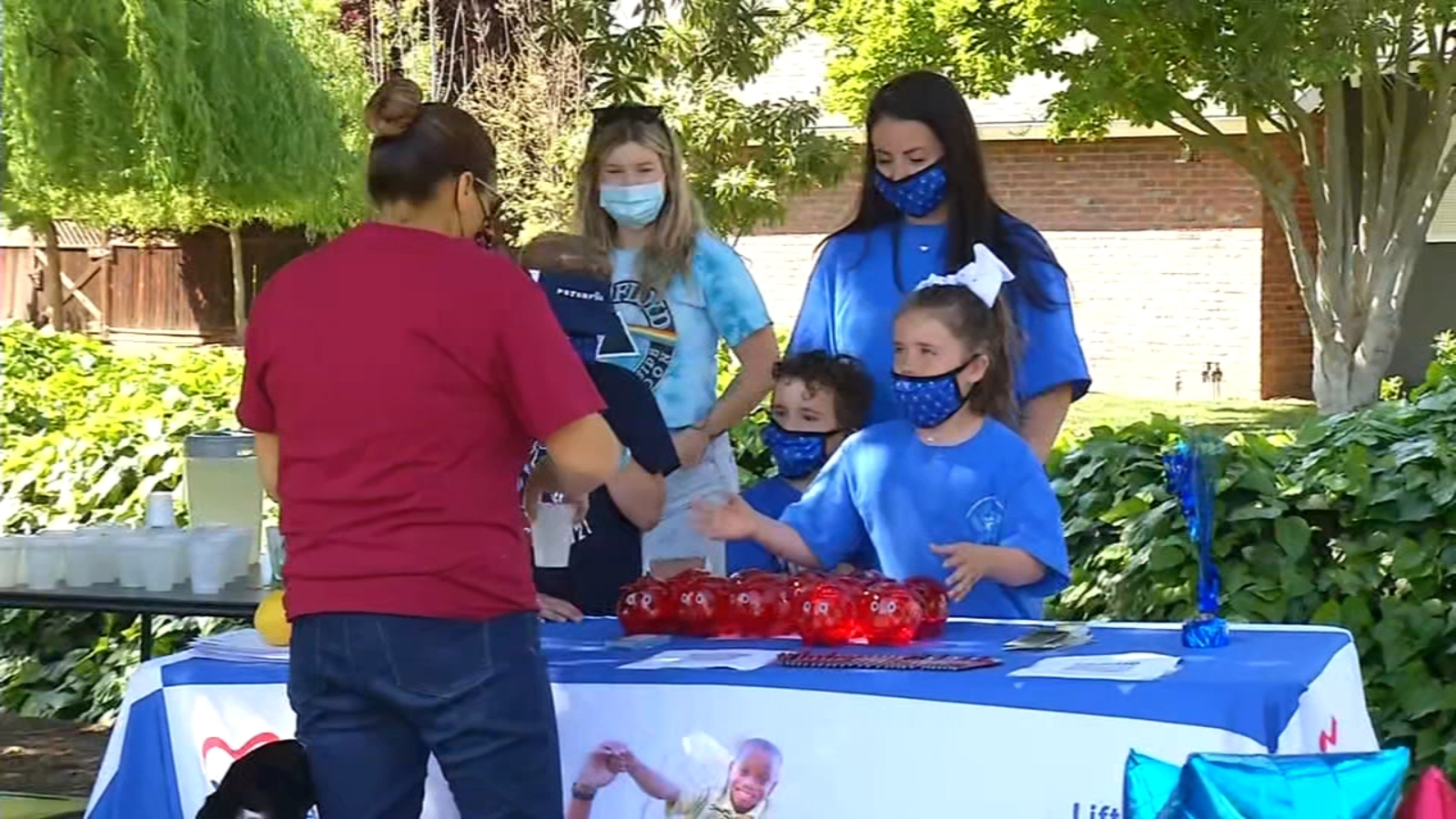 Merced girl uses lemonade stand to help foster children - ABC30 Fresno