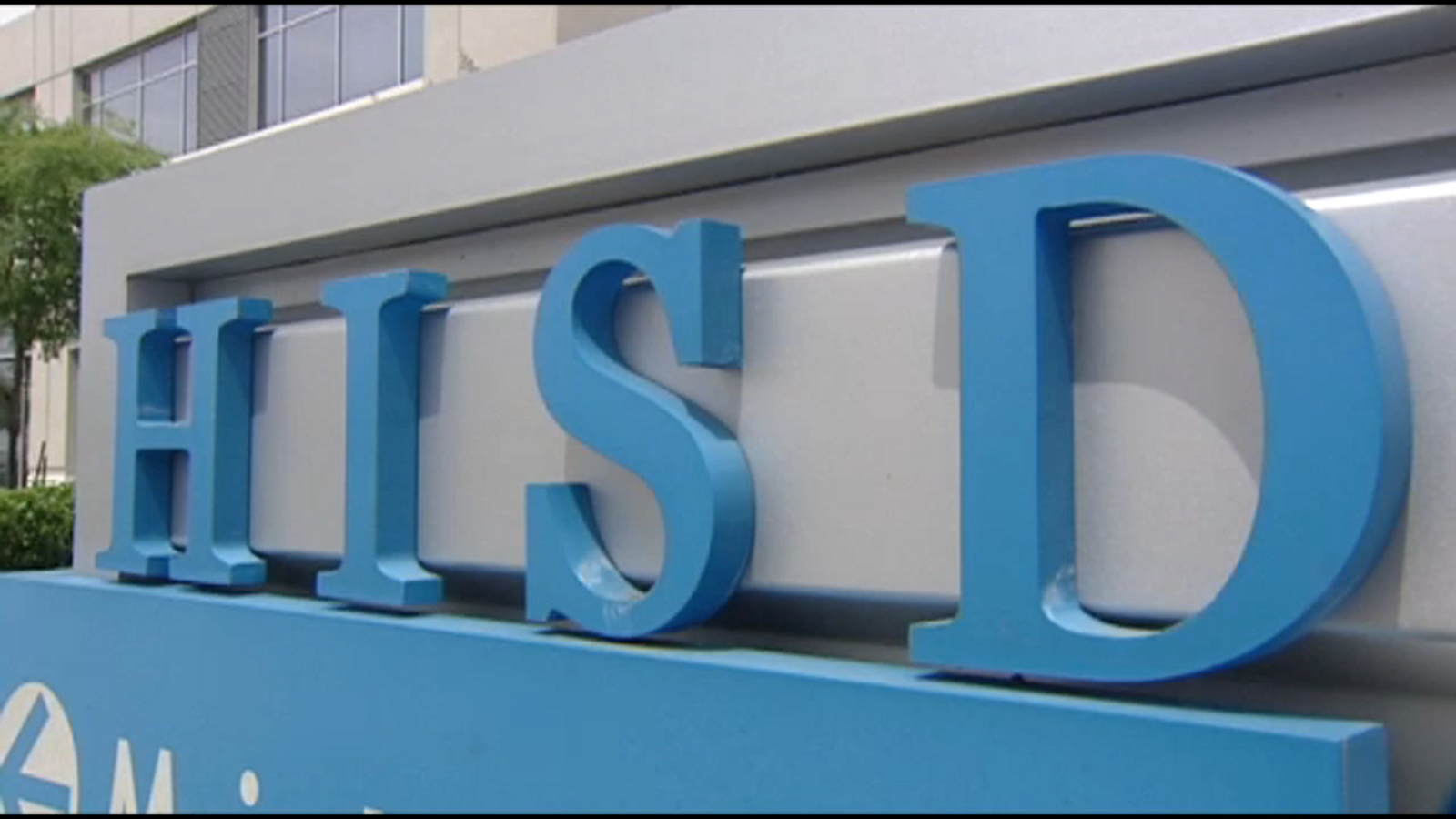 HISD eases on COVID-19 safety protocols, allowing recess on playgrounds ...
