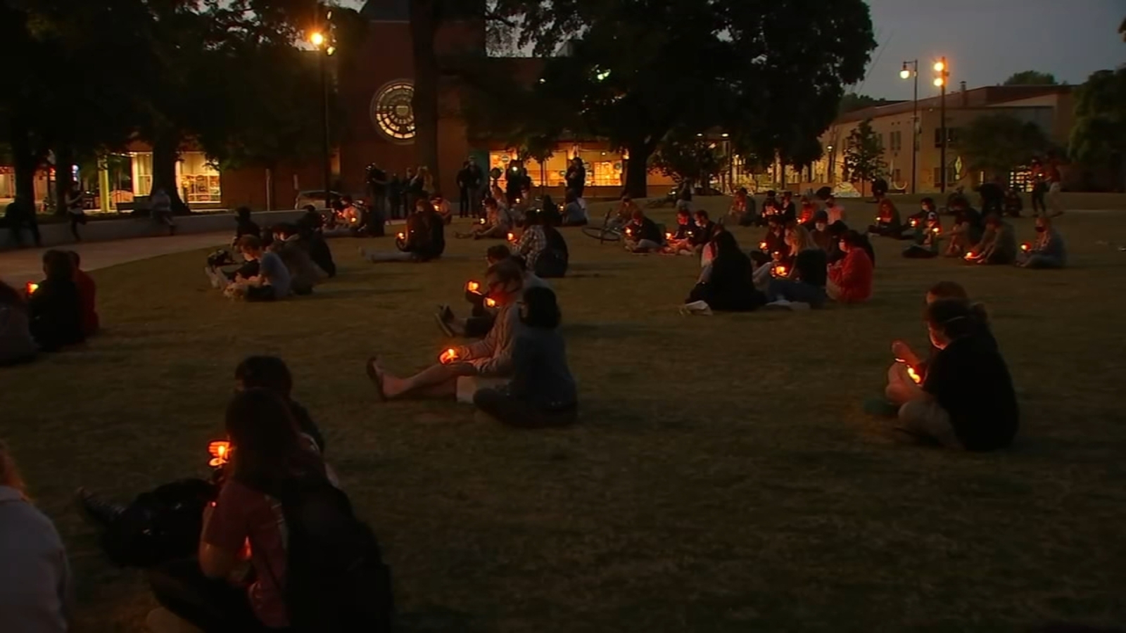 Vigil held in downtown Raleigh honors victims of recent deadly police ...
