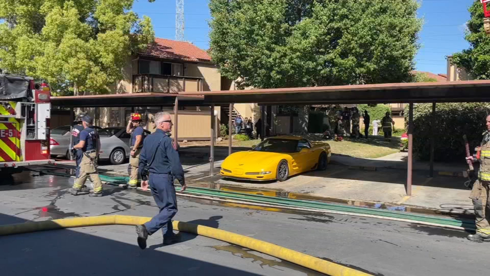 Man suffers second-degree burns after northwest Fresno apartment fire - ABC30 Fresno