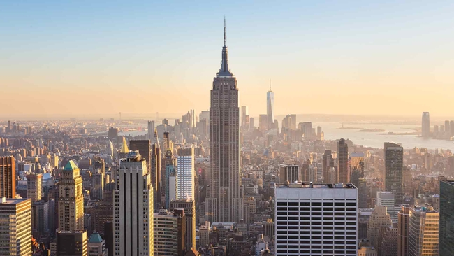 EMS Week 2021: Empire State Building lit in honor of FDNY heroes - ABC7 ...