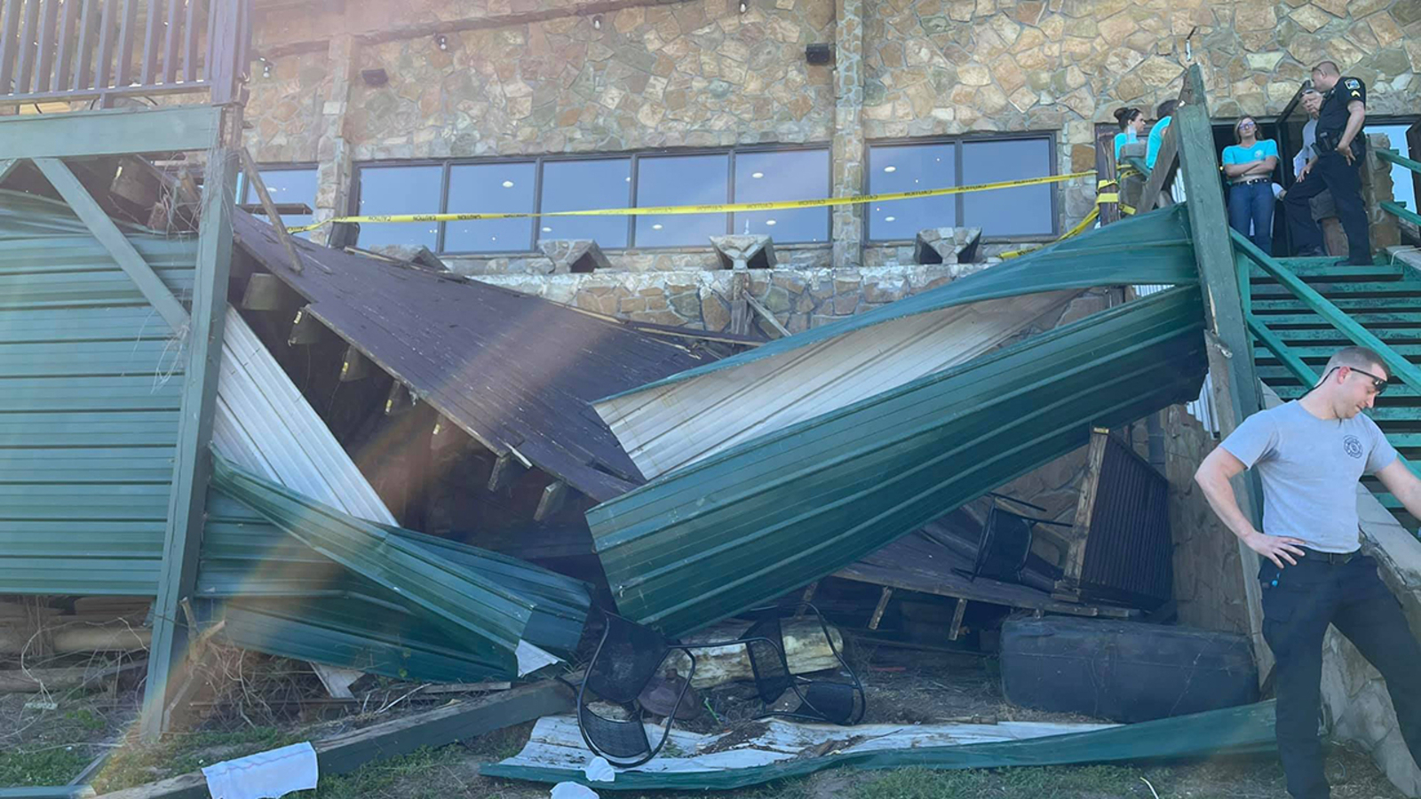 Tennessee deck collapse: 11 injured at restaurant outside Chattanooga ...