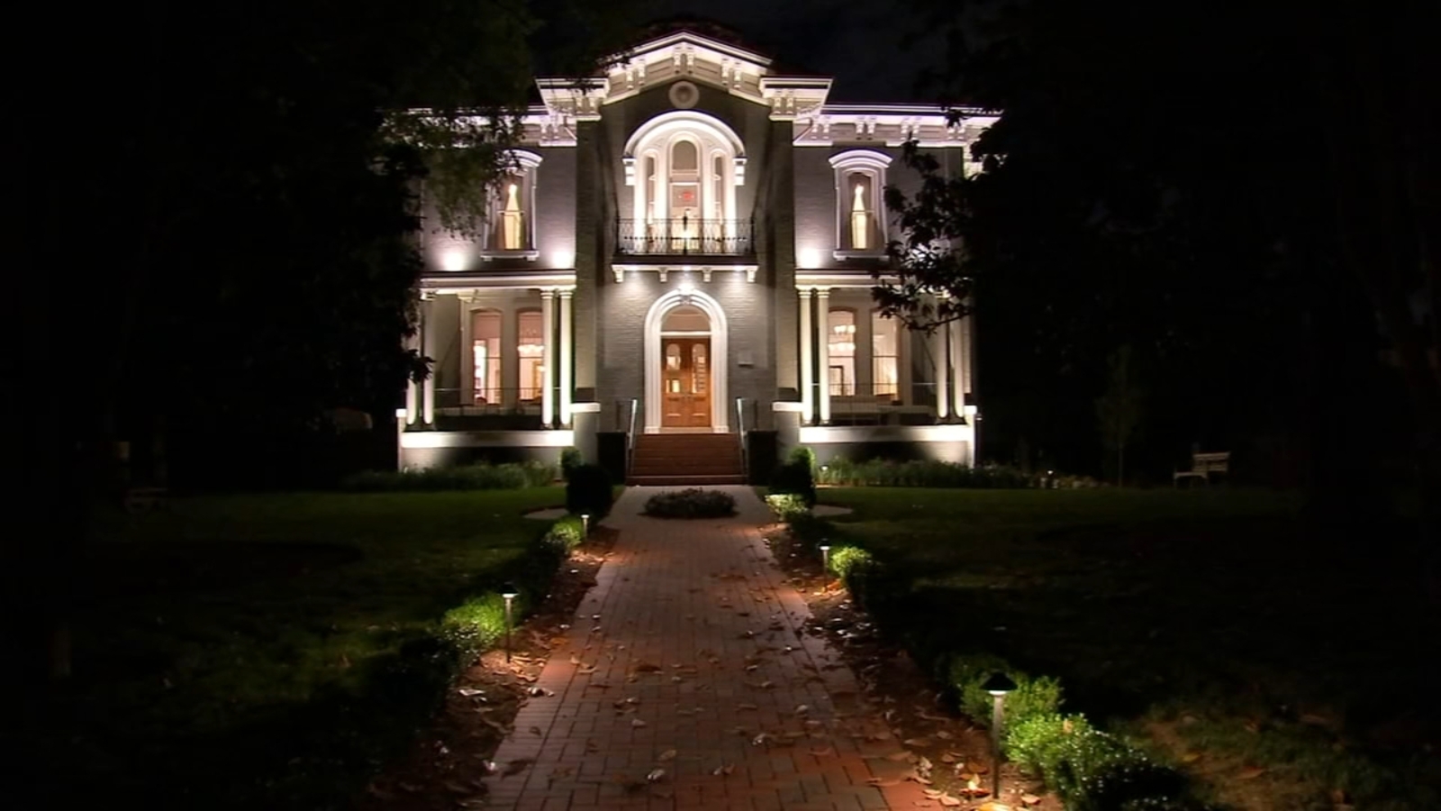 Heights House Hotel boutique mansion holds grand opening on May 6 ...