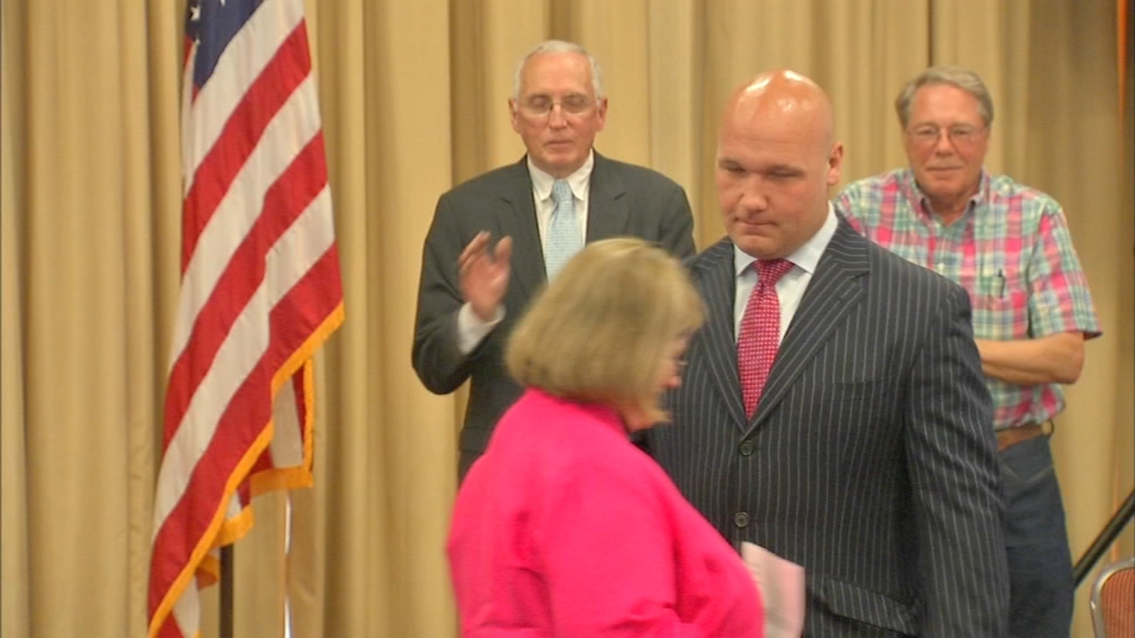 Casey Urlacher, Brian Urlacher's brother and Mettawa mayor, files to ...