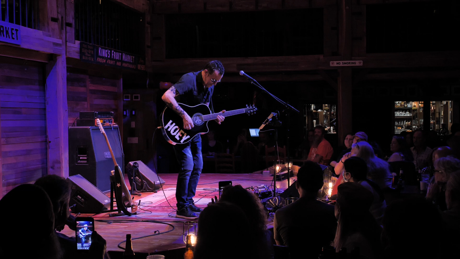 Dosey Doe: From tobacco barn to red-hot music venue! - ABC7 New York