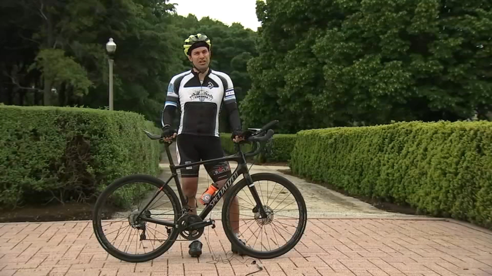 Chicago cyclist Phil Fox attempts world record around Lake Michigan ...