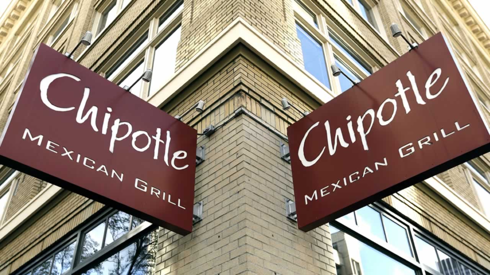 Chipotle outbreak spreads to New York State - ABC7 New York