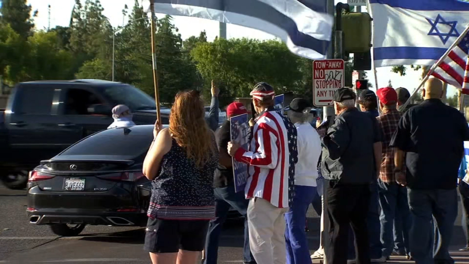 Israel-Palestine protests in north Fresno get heated - ABC30 Fresno