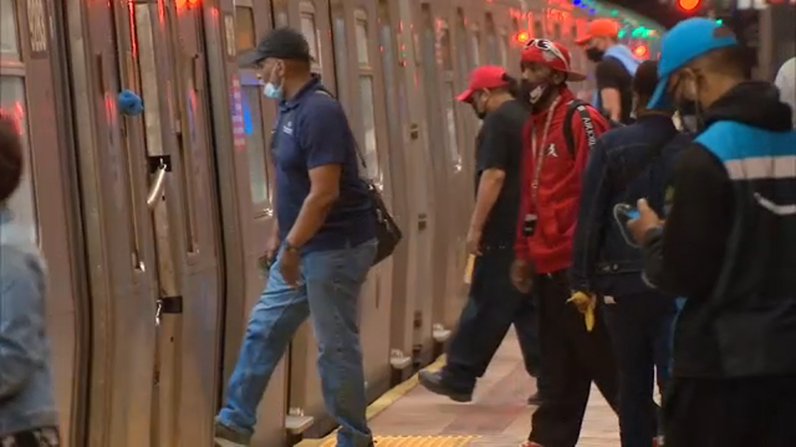 Internal MTA data shows no police presence in most NYC subway stations ...