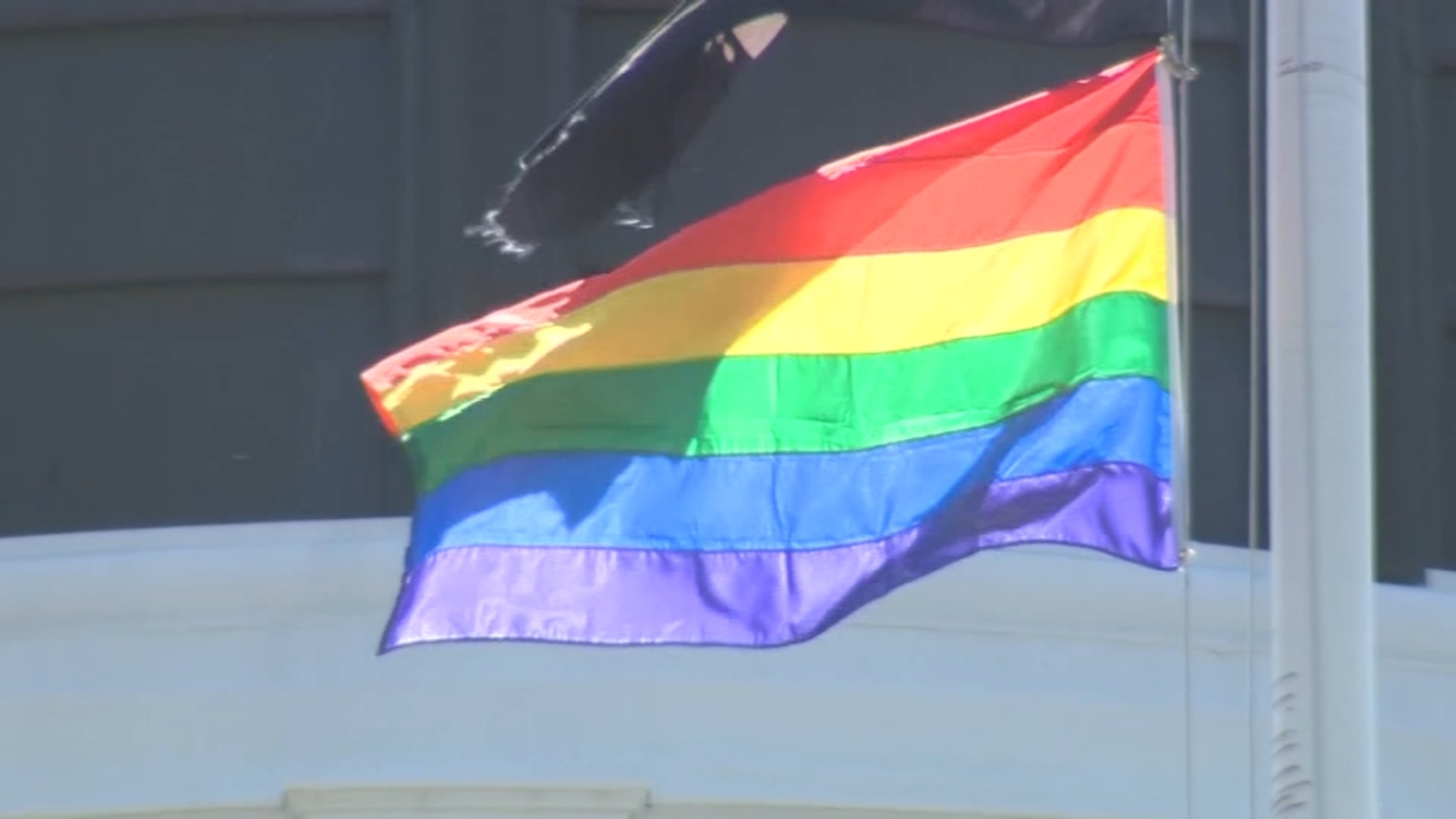 Fresno Mayor Jerry Dyer vetoes resolution to transfer control of flags ...