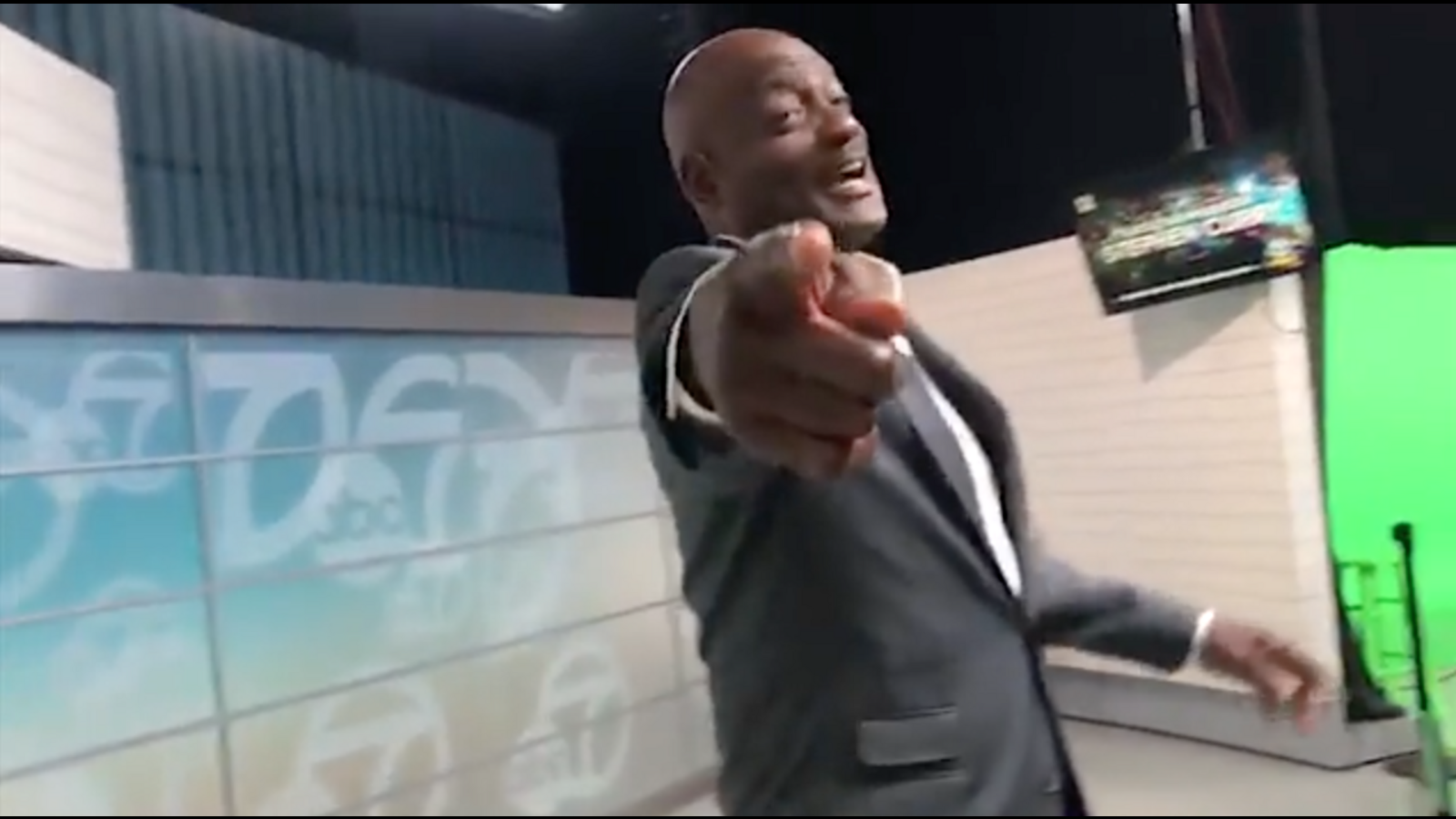 Slam Dunk: Behind the scenes with Rob Fukuzaki - ABC7 Los Angeles