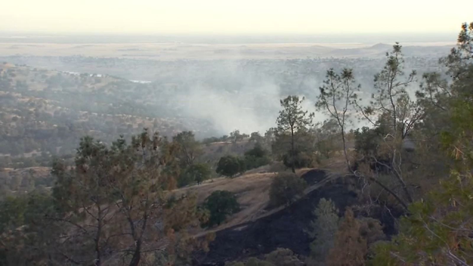 Evacuation orders and warnings lifted for Lilly Fire, containment at 20 ...