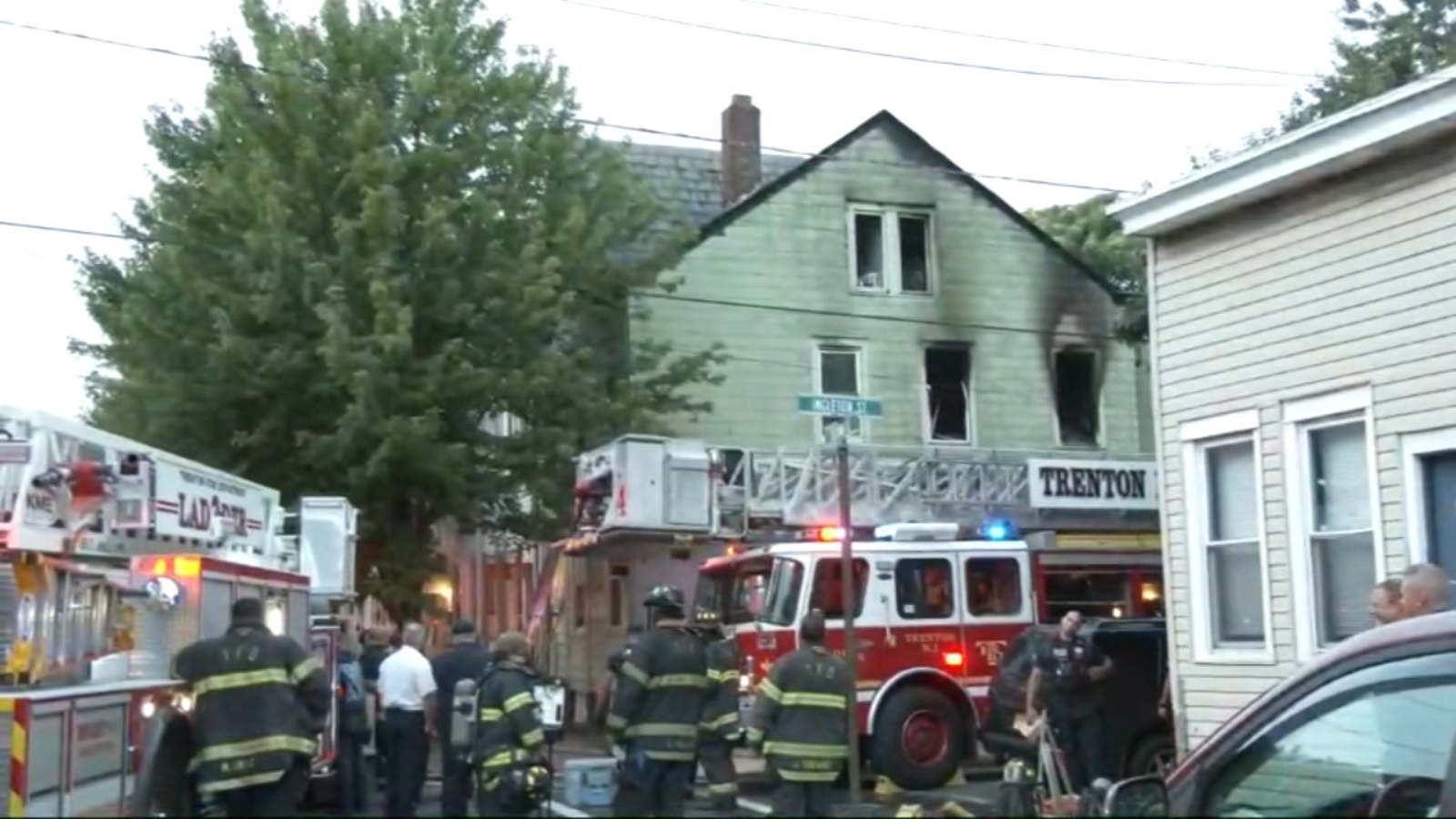 Trenton, New Jersey house fire leaves one dead - 6abc Philadelphia