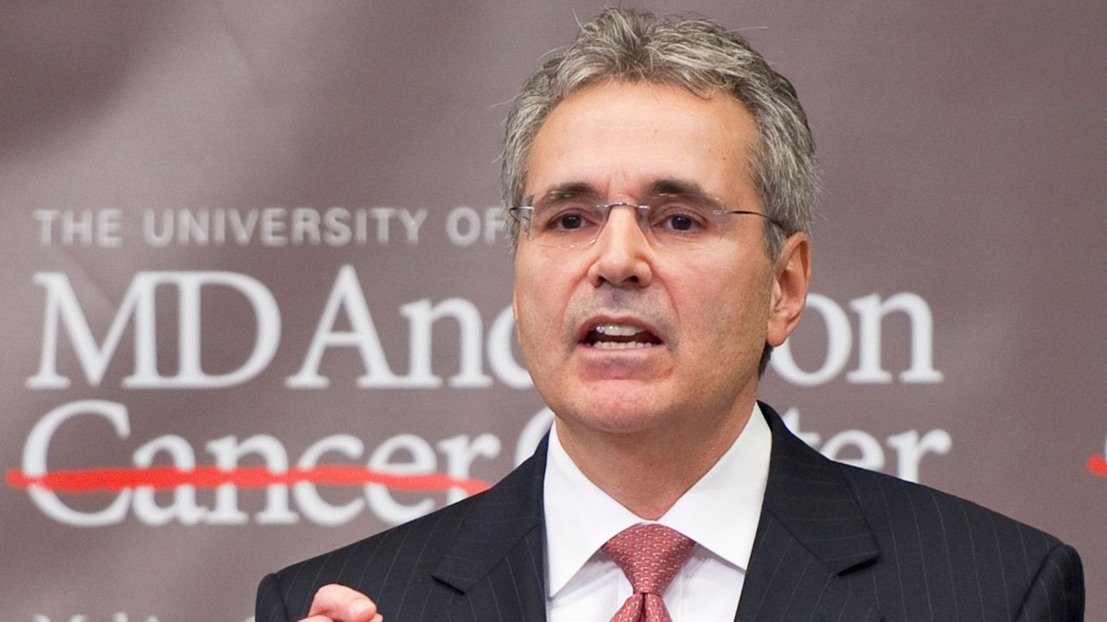 Ron DePinho resigns his MD Anderson Cancer Center presidency - ABC13 ...