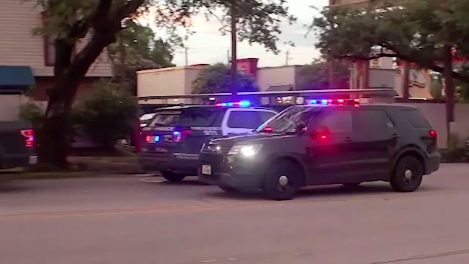 Houston Crime Man Took Officers Gun From Holster Before Another