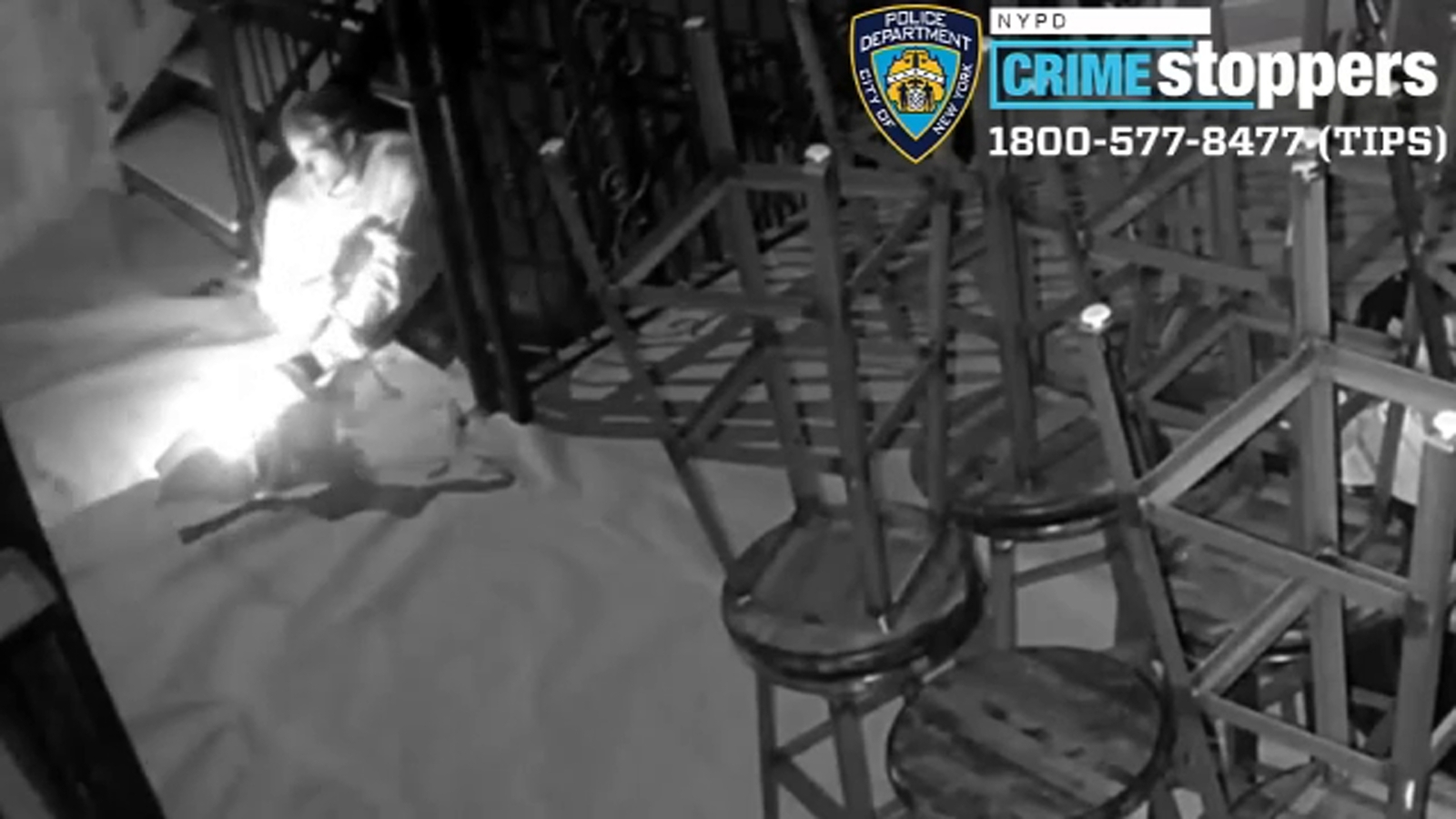 Man caught on camera lighting bar on fire in Kips Bay, Manhattan - ABC7 ...