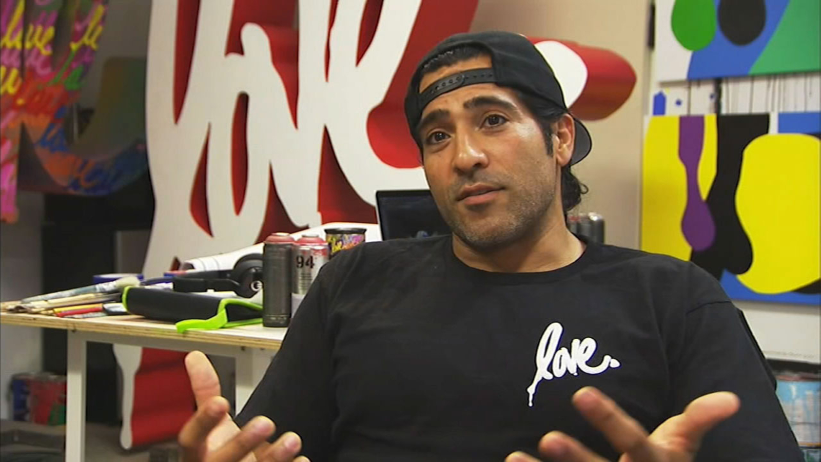 Artist spreads messages of love while helping the fight against food ...