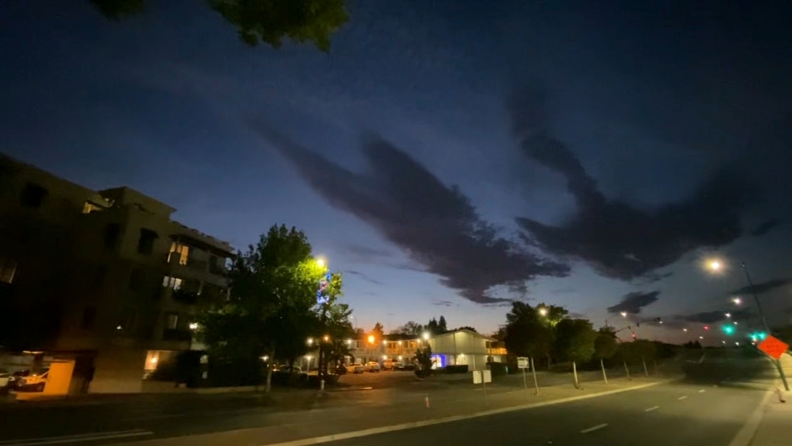 Bay Area in 'heightened state of vigilance' as threat of dry lightning ...