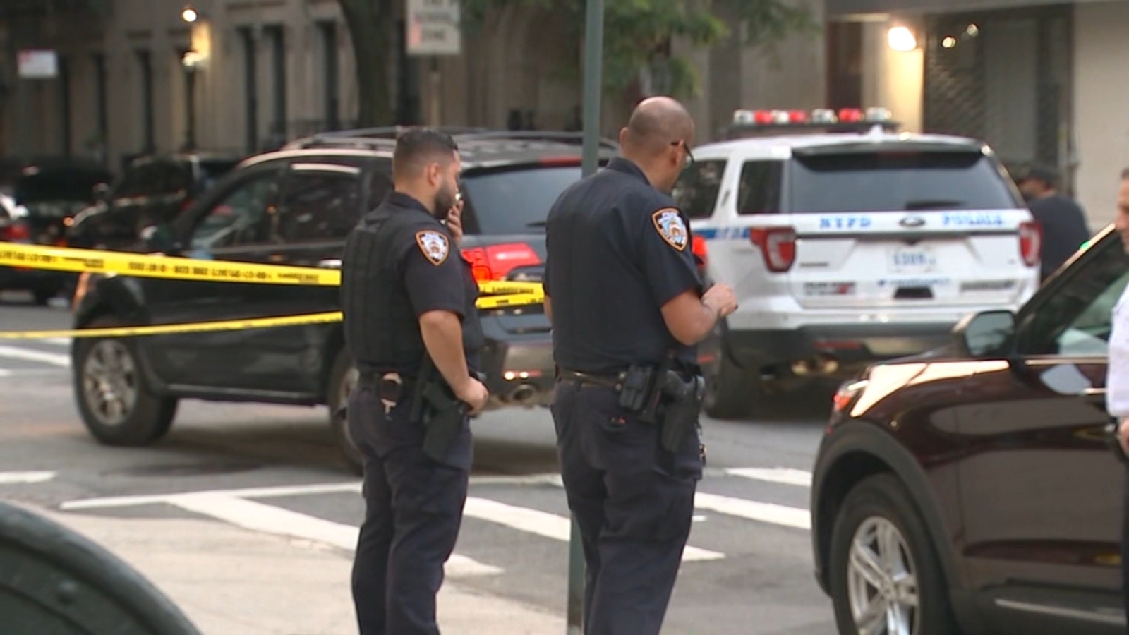 17 Year Old Shot In Leg In Hamilton Heights Suspect On The Run Police