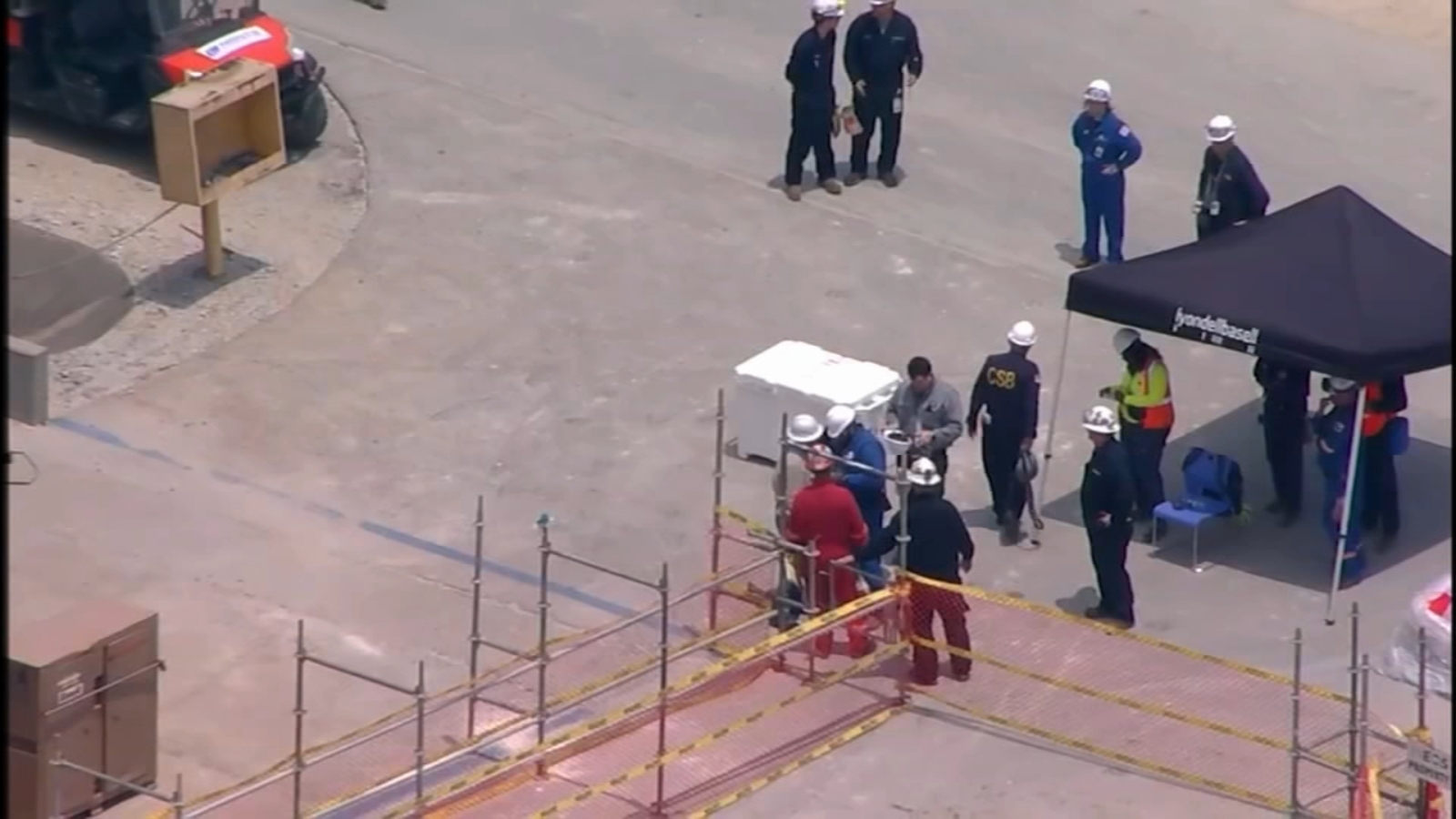 LyondellBasell: 2 contractors killed in La Porte chemical leak ...