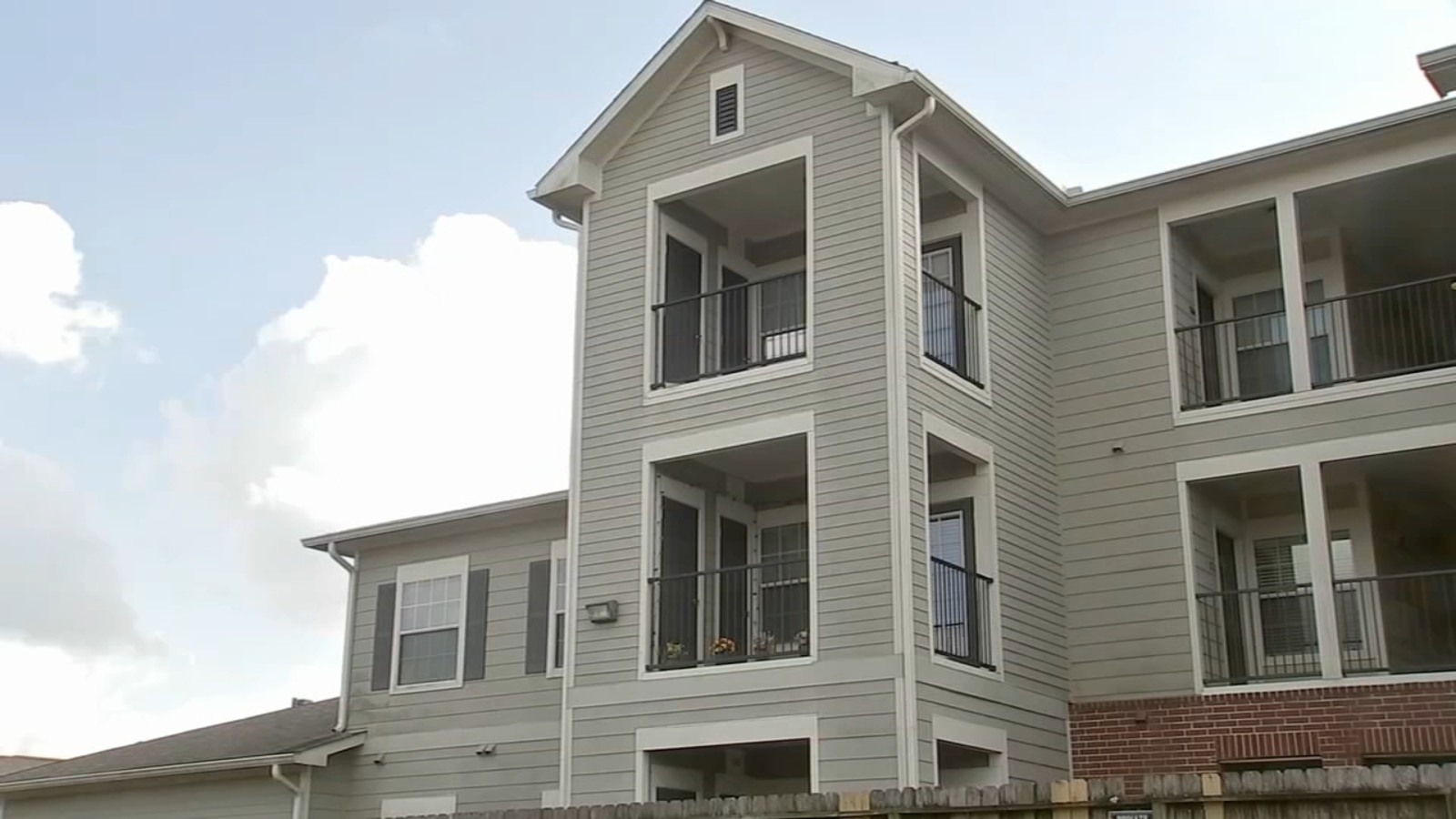 Families in need can apply for $30M Harris County COVID-19 relief fund ...