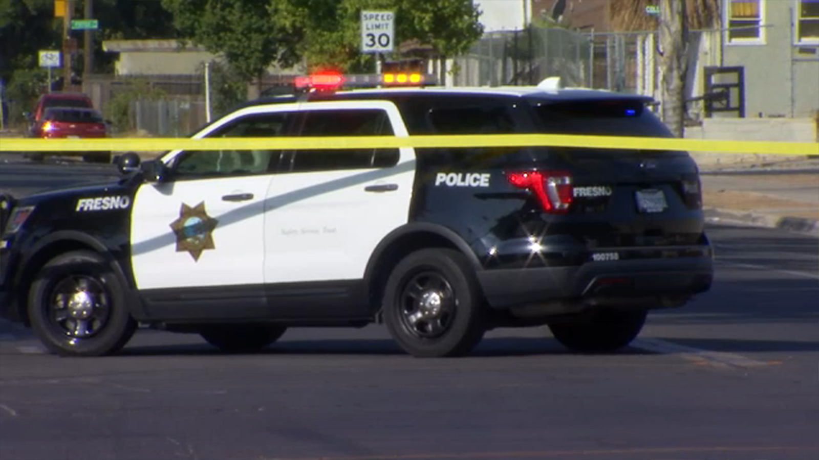 Man robbed by brazen suspects who entered his southwest Fresno backyard ... Man robbed by brazen suspects who entered his southwest Fresno backyard ...