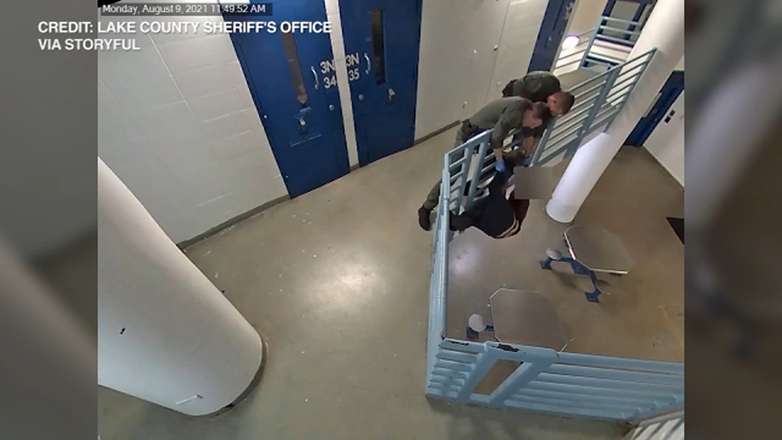 Lake County, Illinois correctional officers save inmate trying to jump ...