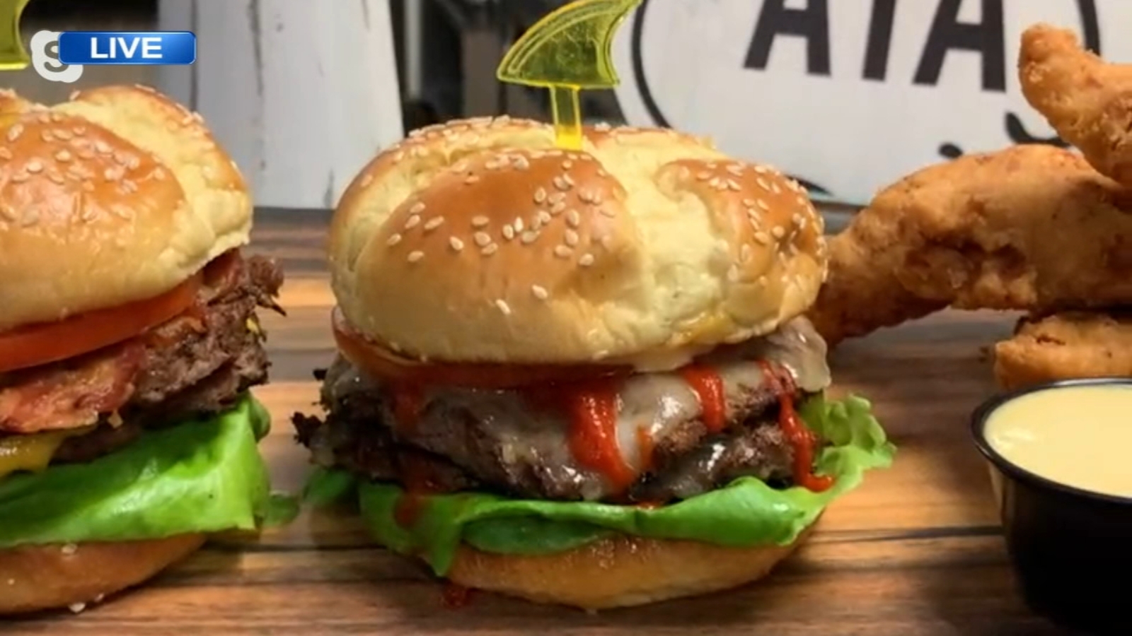 Restaurant in River North pays homage to Jimmy Buffett, serves classic ...