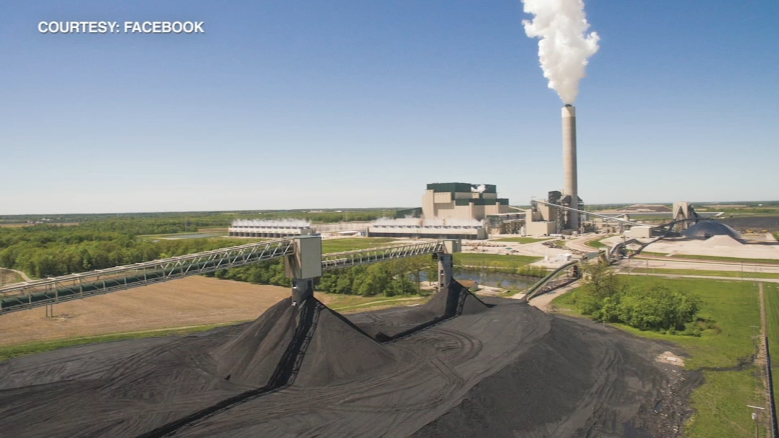 Illinois clean energy bill passes state Senate, heads to Gov. JB ...