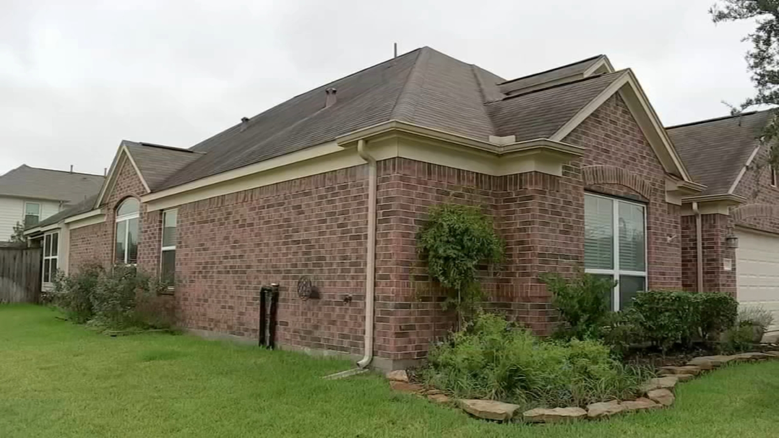 Hurricane Nicholas Texas: What exactly do you check for around your ...