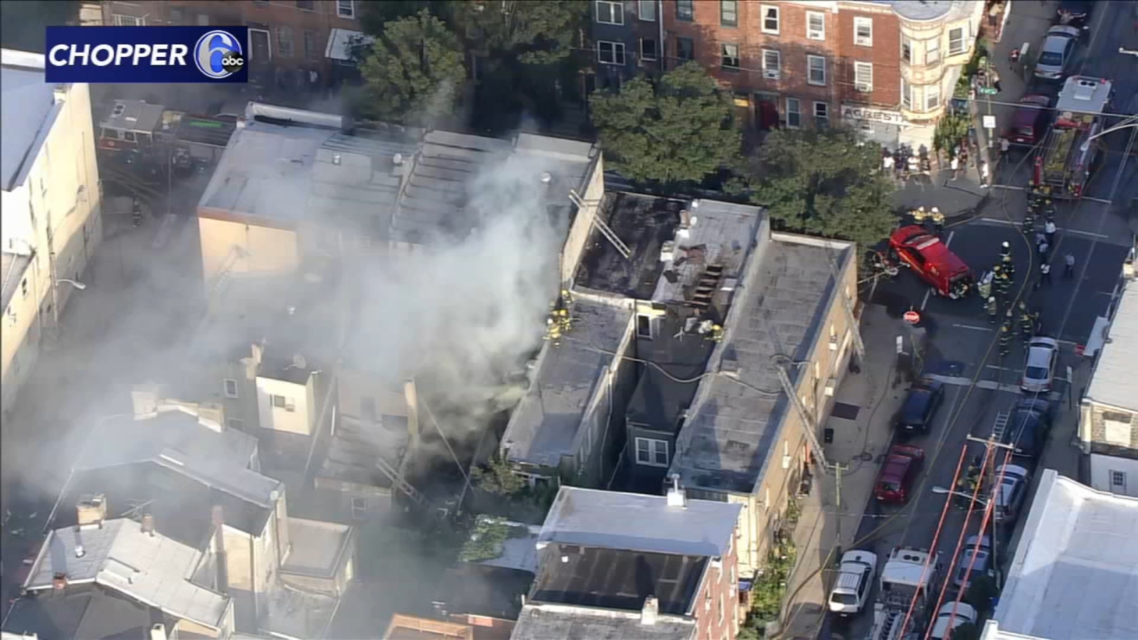 Philadelphia fire: 3 firefighters hurt battling blaze on S. 5th Street ...