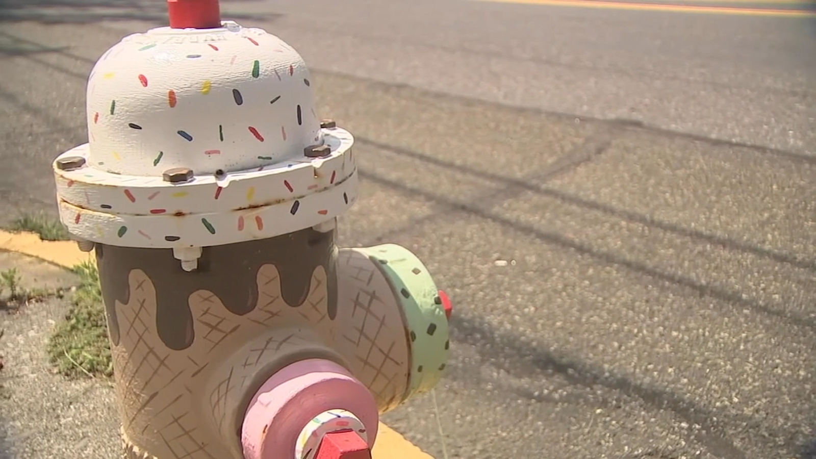'Paint a Hydrant' project brightens streets - ABC13 Houston