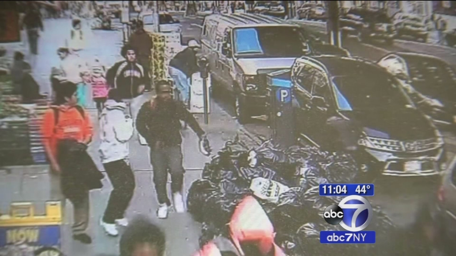 Dozens Run For Cover After Wild Shootout In The Bronx 1 Shot Abc7