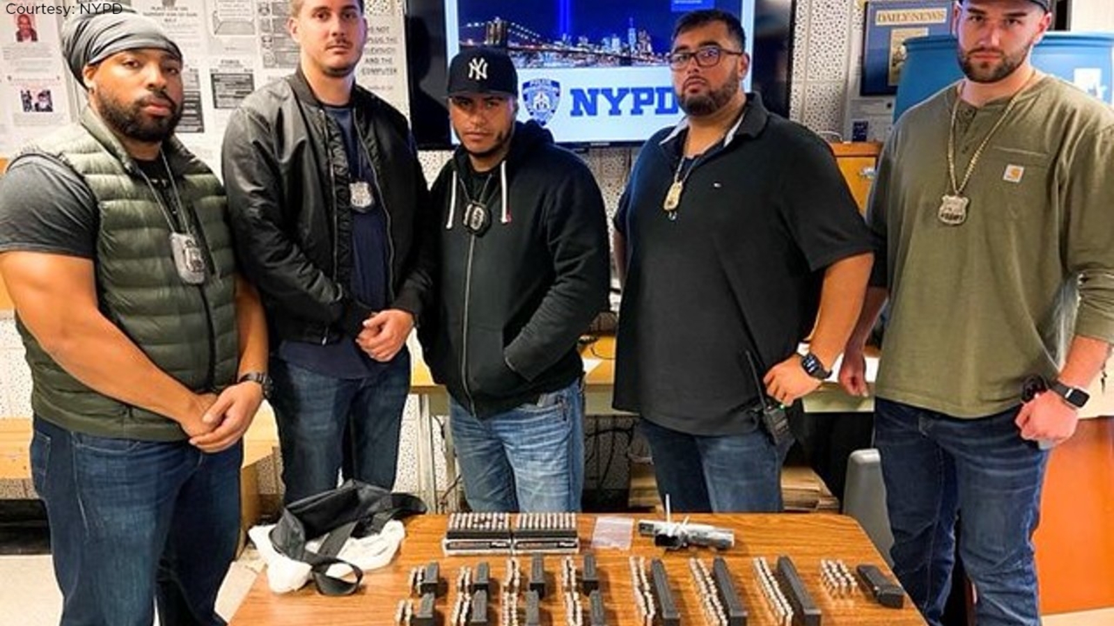 Police nab armed suspect on NYC subway platform in Lower Manahttan ...