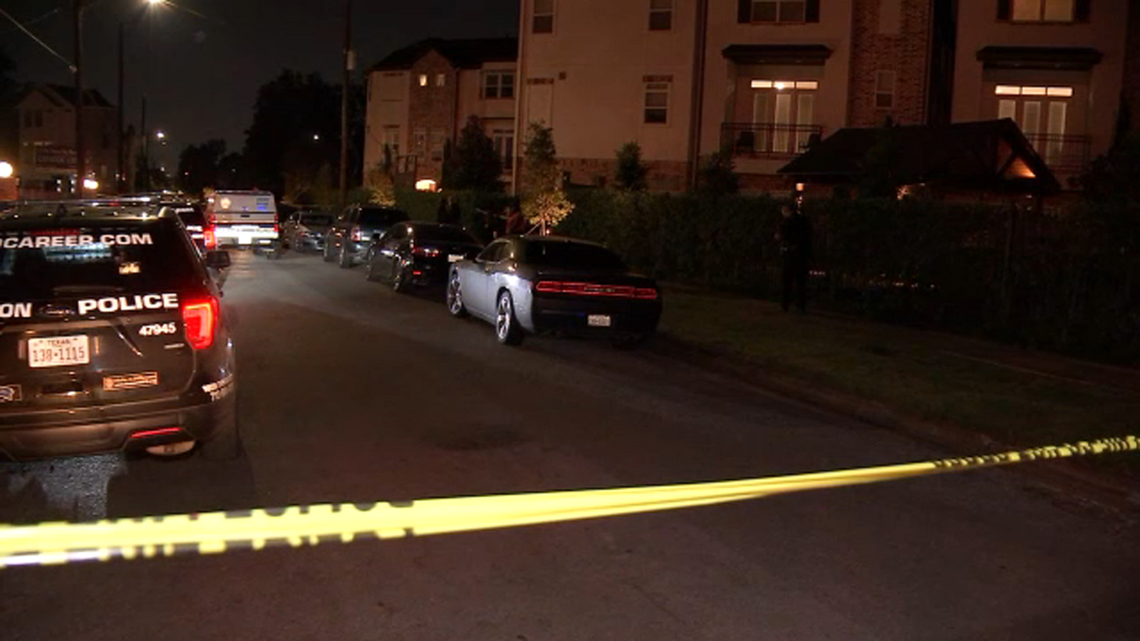 Man found shot to death in his north Houston townhome, Houston Police ...