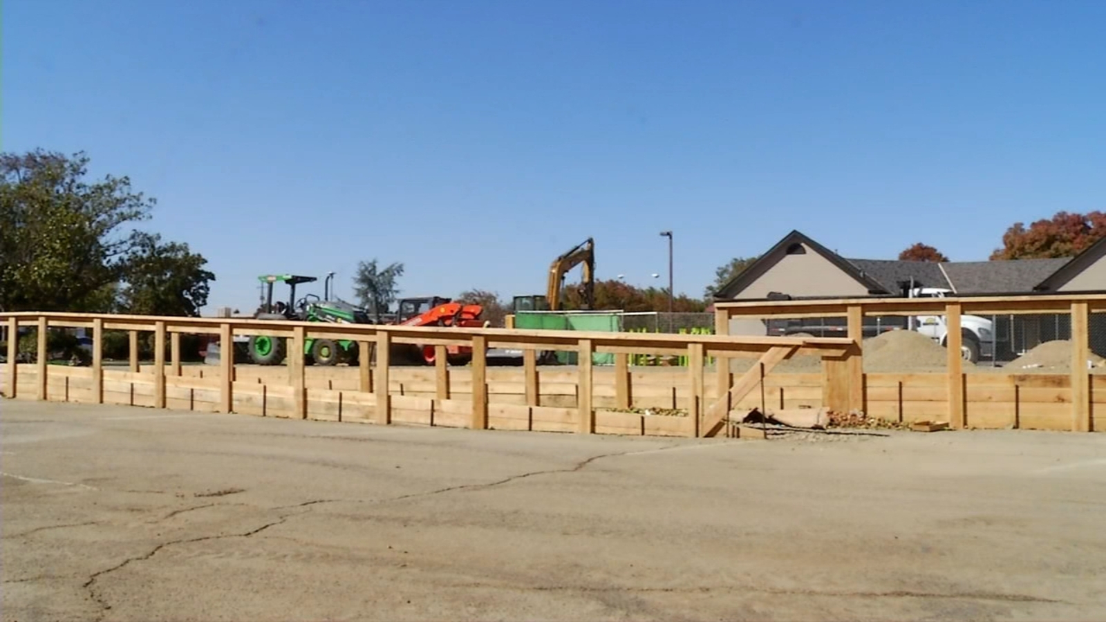 Ice skating rink to open in Old Town Atwater on Nov. 1 - ABC30 Fresno